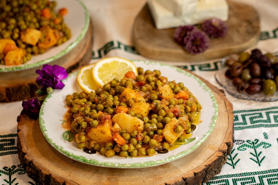 Arakas Laderos: Greek Peas & Potato Stew - Dimitras Dishes