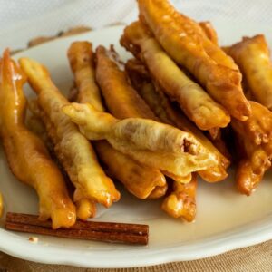 DAKTYLA PASTRIES: CYPRIOT LADY'S FINGERS - Dimitras Dishes