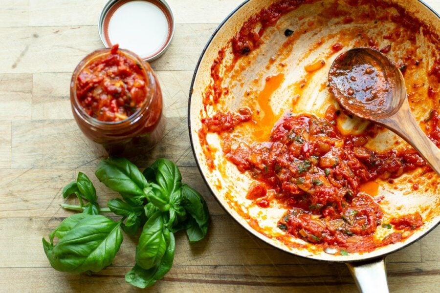 Greek-Style Tomato & Roasted Red Pepper Sauce - Dimitras Dishes