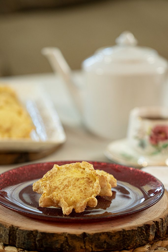 Lihnarakia: Sweet Cheese Pastries from Crete - Dimitras Dishes