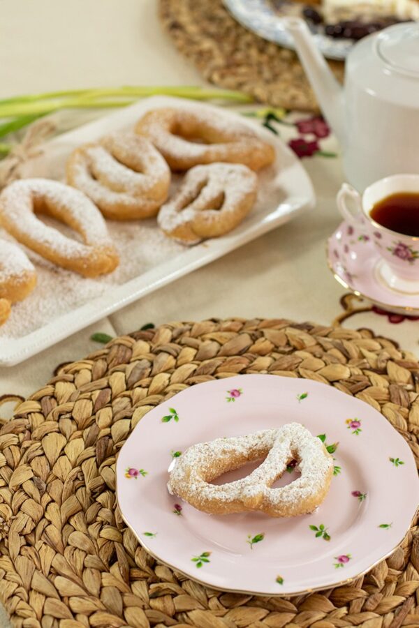 Lalagia (Λαλάγγια): Greek Donuts from the Peloponnese (sweet or savory ...