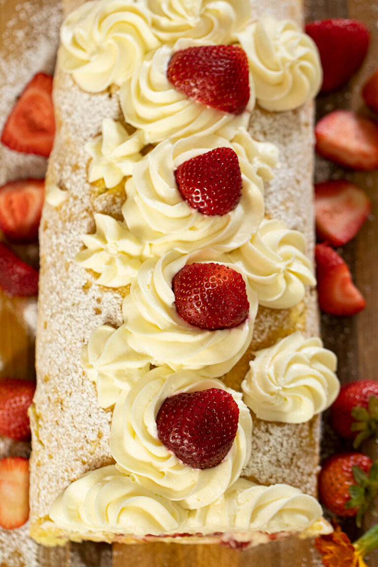 Strawberries & Cream Swiss Roll/Roulade - Dimitras Dishes