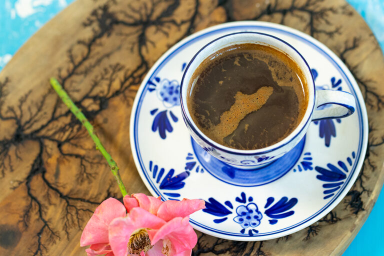 How to Make the Perfect Cup of Greek Coffee: Ellinikos Kafes - Dimitras ...