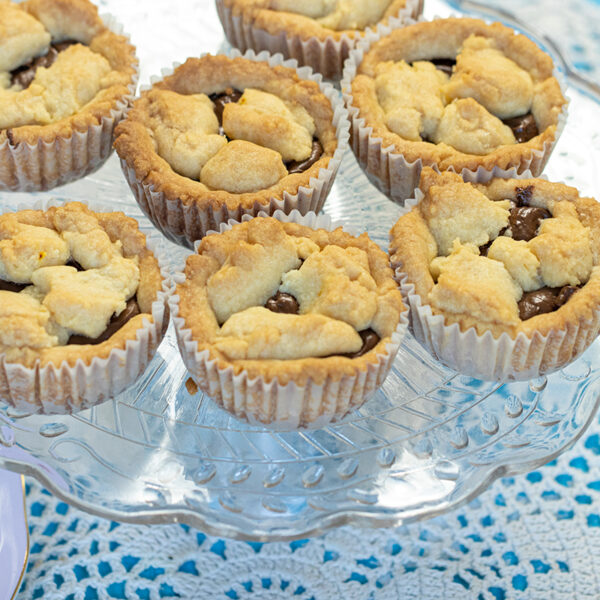 Mini Holiday Pies: Chocolate Hazelnut & Pumpkin Pies - Dimitras Dishes