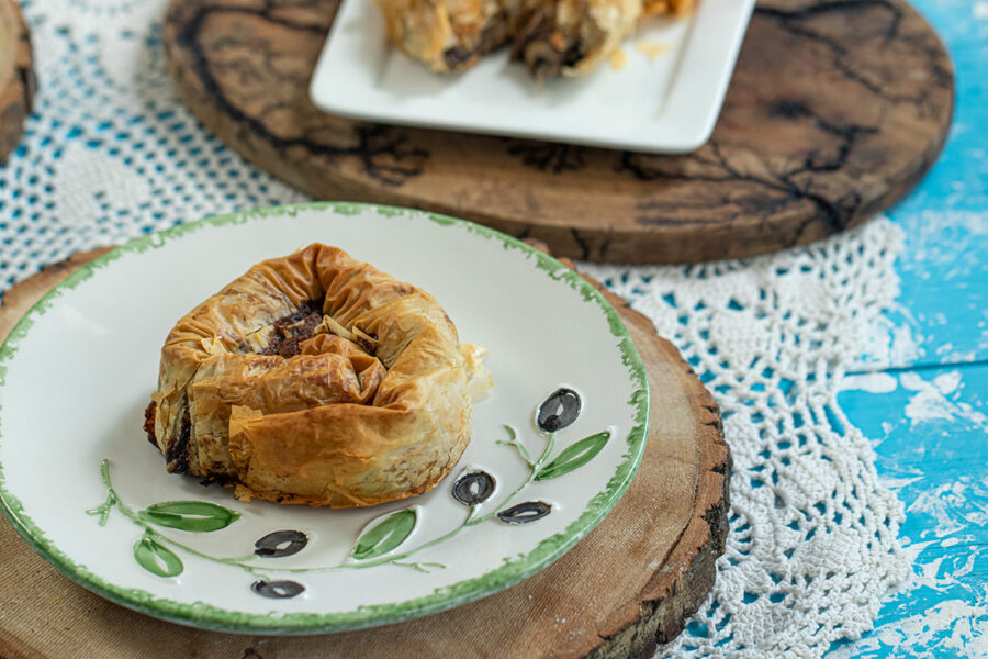 Greek Mushroom & Feta Phyllo Spirals in the Air Fryer (Manitaropita ...