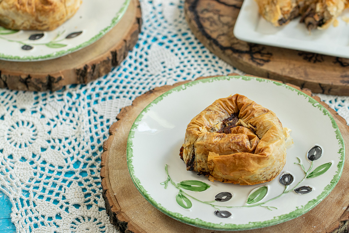 Greek Mushroom & Feta Phyllo Spirals in the Air Fryer (Manitaropita ...