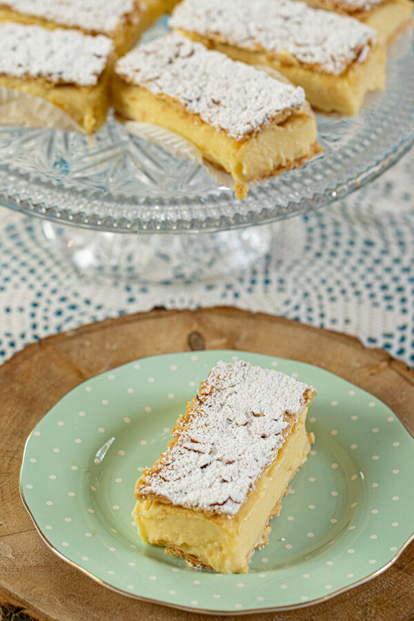 How to Make Vanilla Slice Pastry - Dimitras Dishes