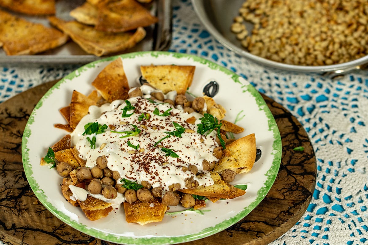 Easy Lebanese Fatteh with Chickpeas - Dimitras Dishes