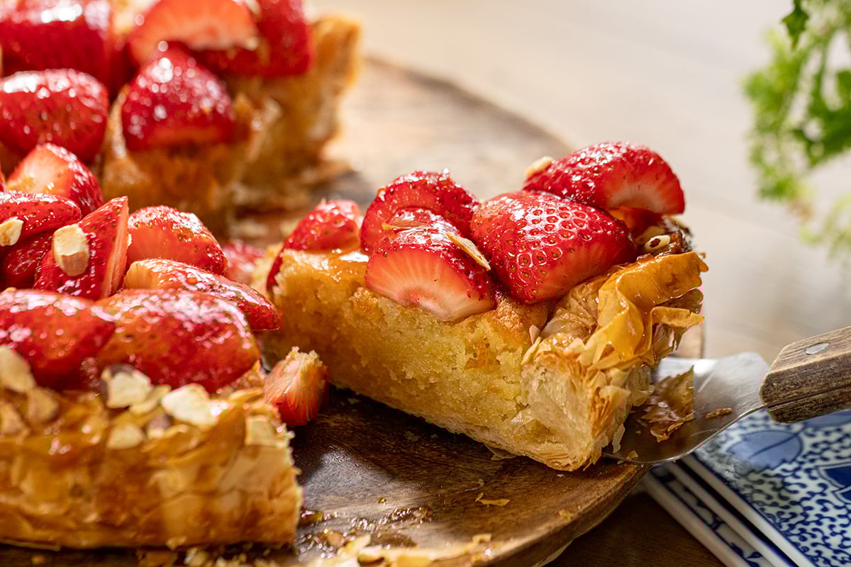 Strawberry & Almond Phyllo Tart - Dimitras Dishes