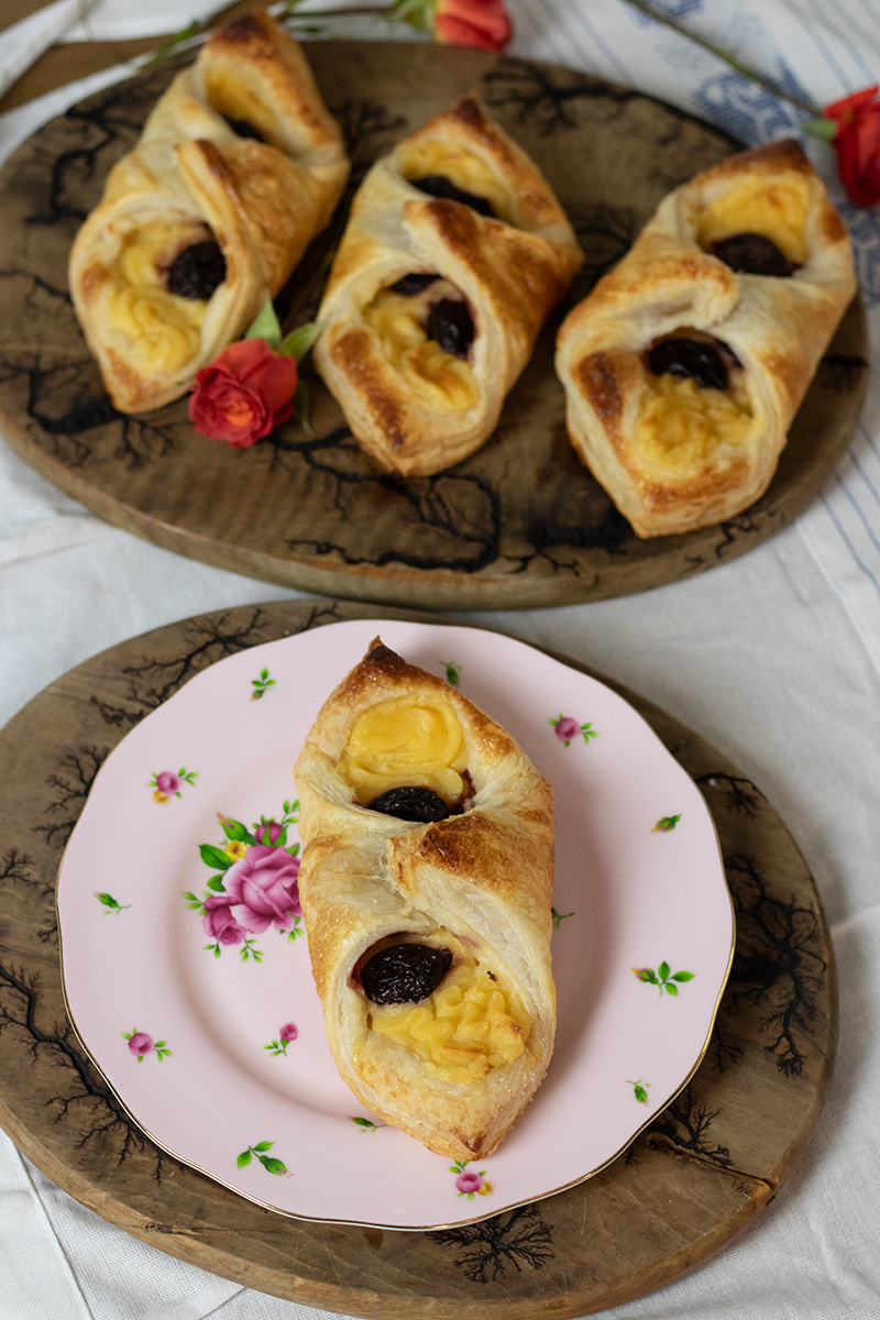 Easy Cherry Vanilla Custard Pastries with Puff Pastry – Make-Ahead ...